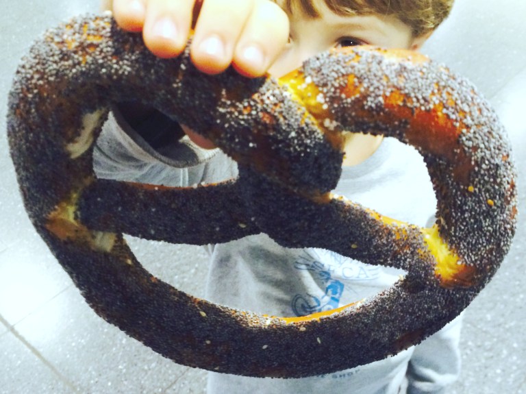 Poppyseed Pretzel // Brezelkönig, Zurich CH | HotDish
